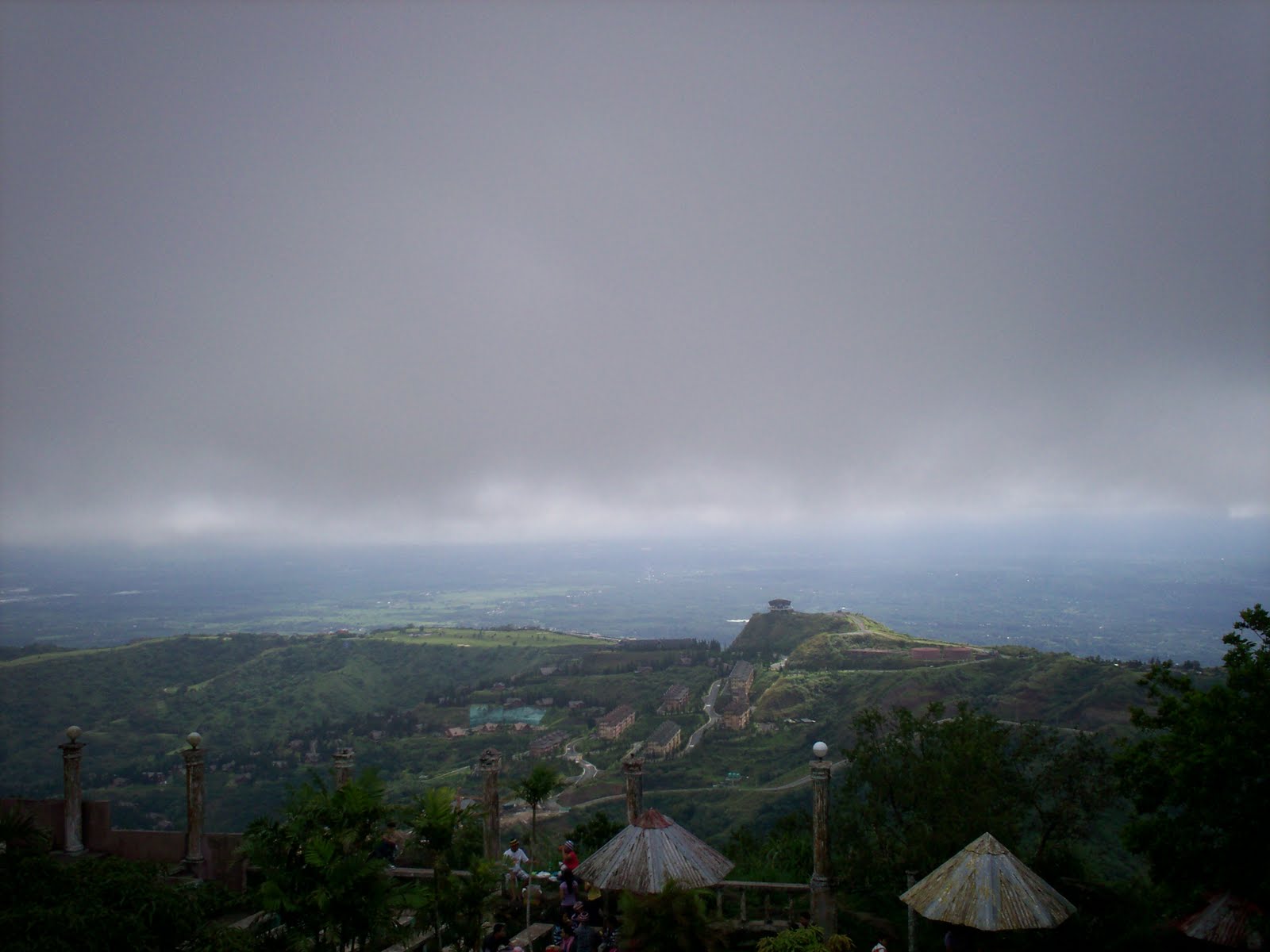 Tagaytay Best Tourist Spot ,Hotel ,Bars and Restaurants.: Tagyaty ...