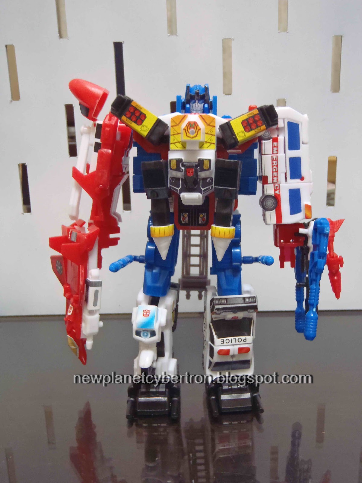 New Planet Cybertron: Transformers Review – Hot Spot & Gaia Guardian ...