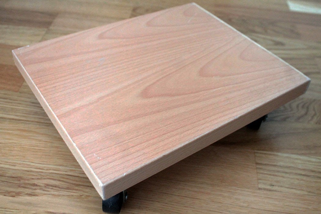 Madam B.C.: Halvat kontaktit.