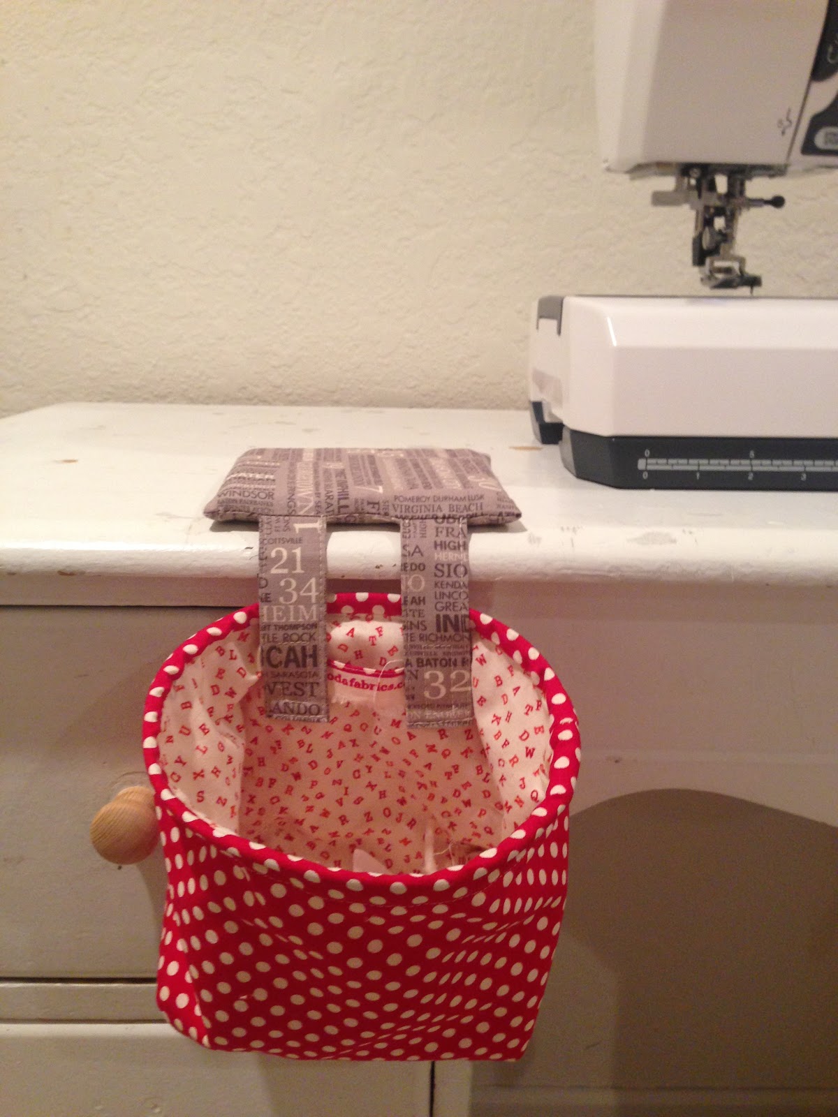 crazy mom quilts: finish it up Friday, 11/30/12