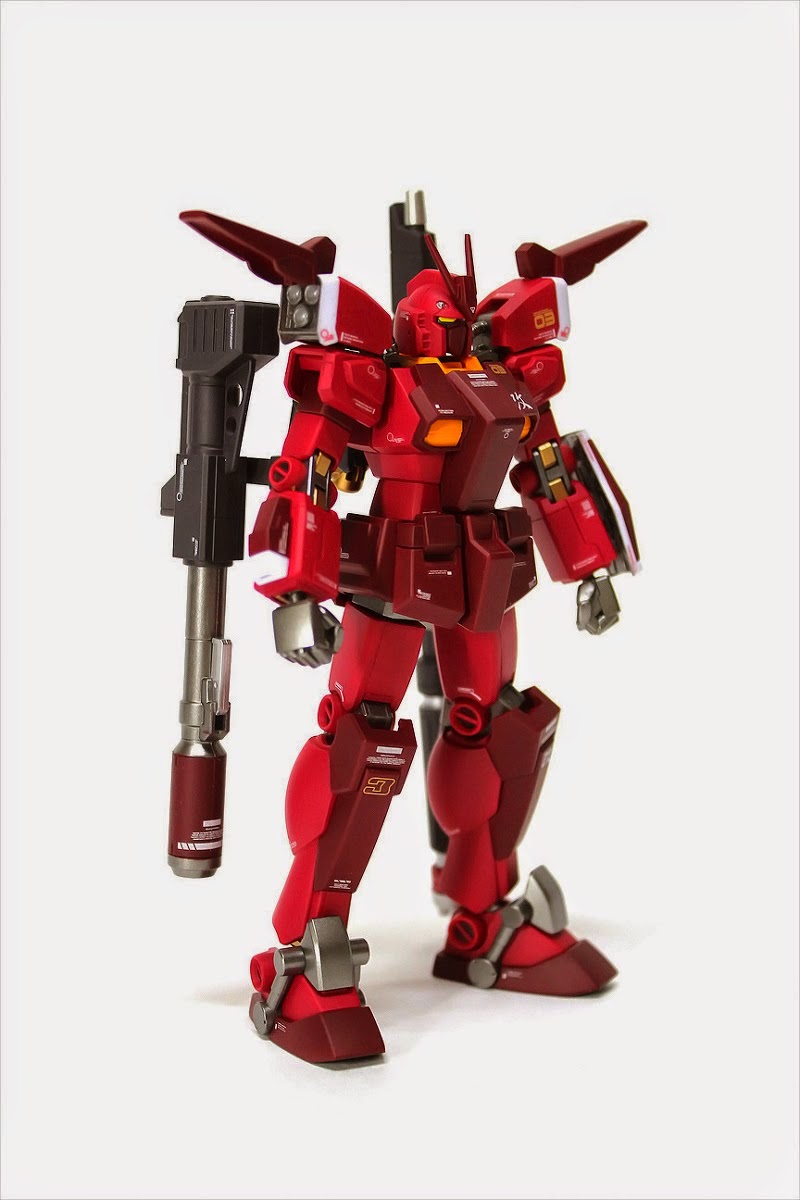 Gundam Family: HGBF 1/144 Gundam Amazing Red Warrior Dragonfly Custom Build