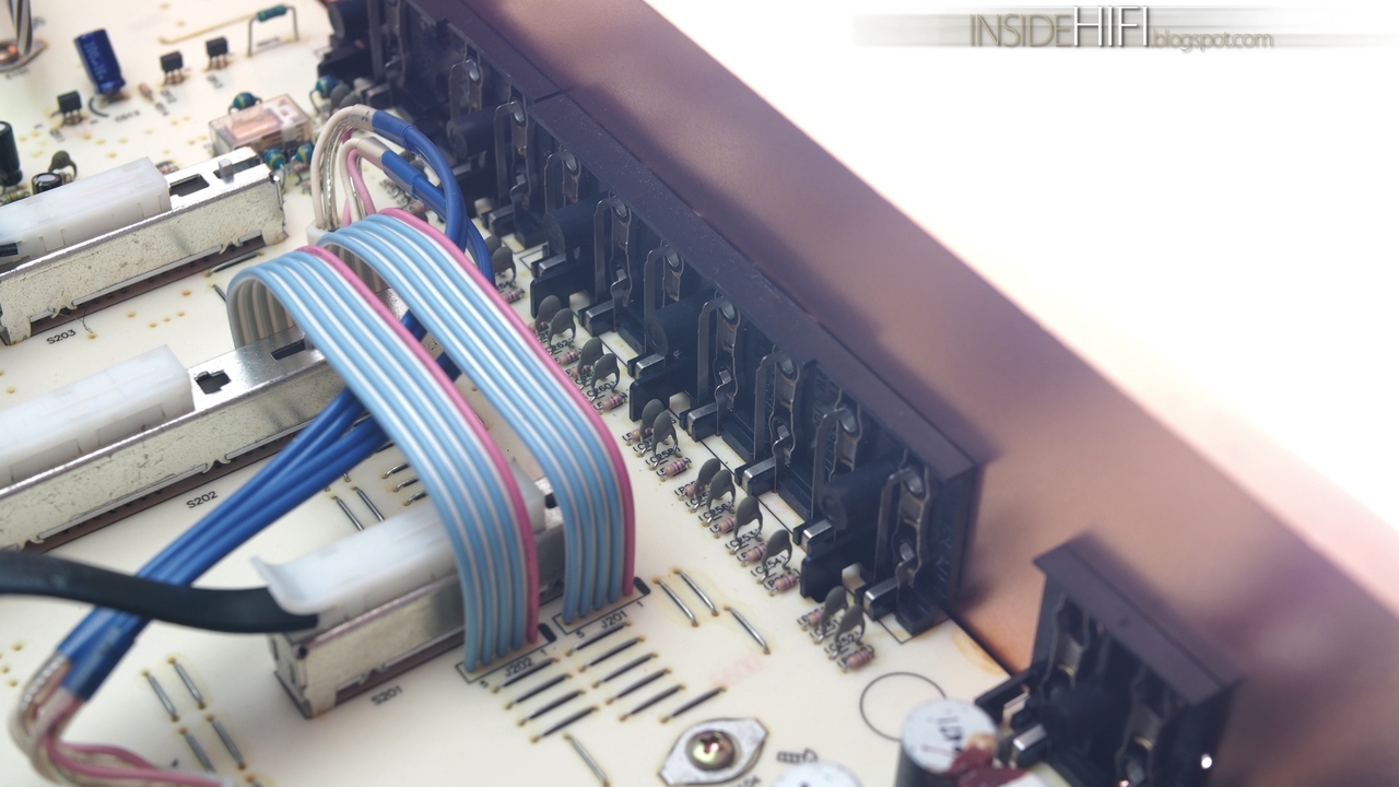 Inside Hi-Fi: Technics SU-A40 (SU-A40EG-K)