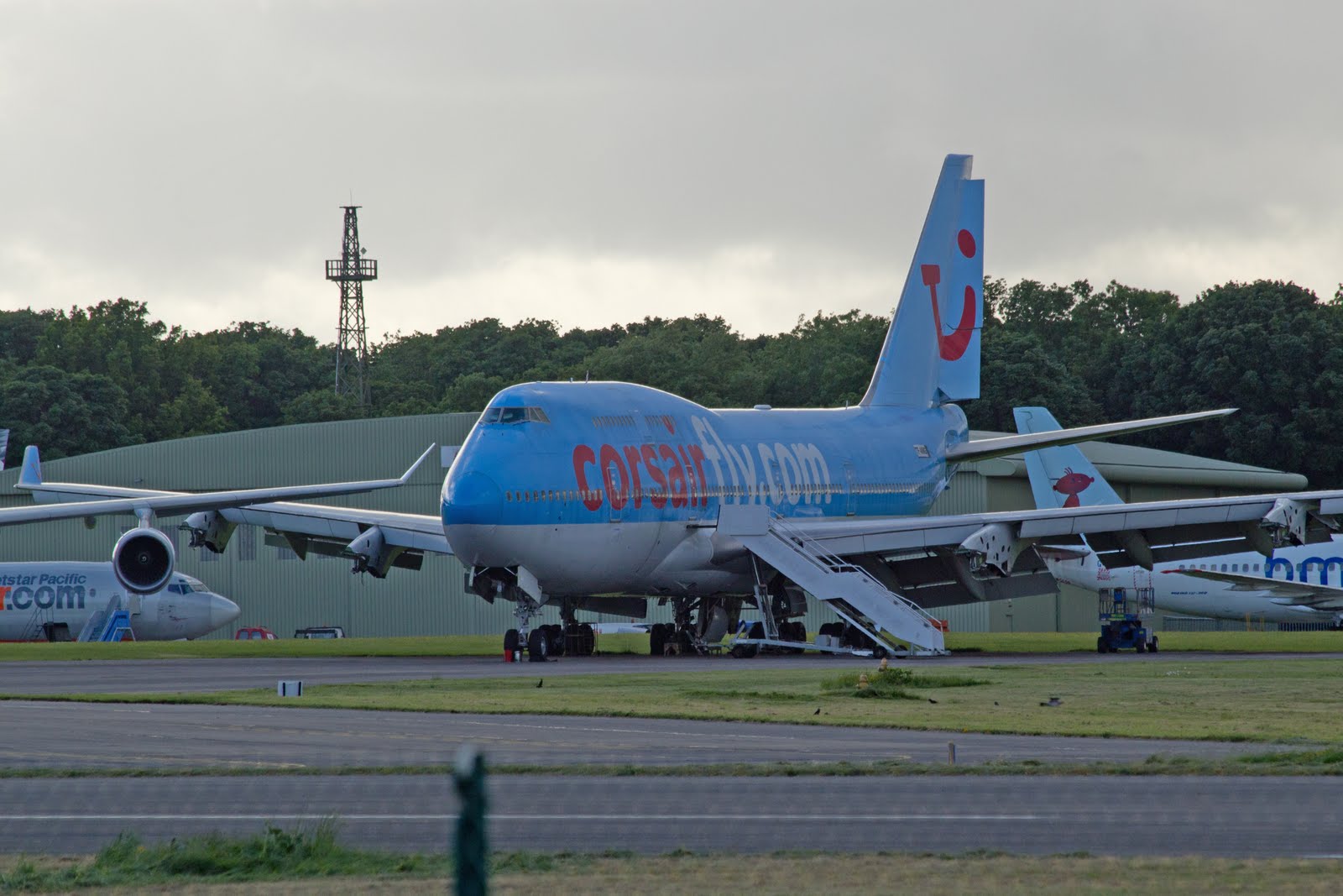 Orion's Aviation: Various TUI coloured airlines - 737 - 747 - 767 - 787 ...