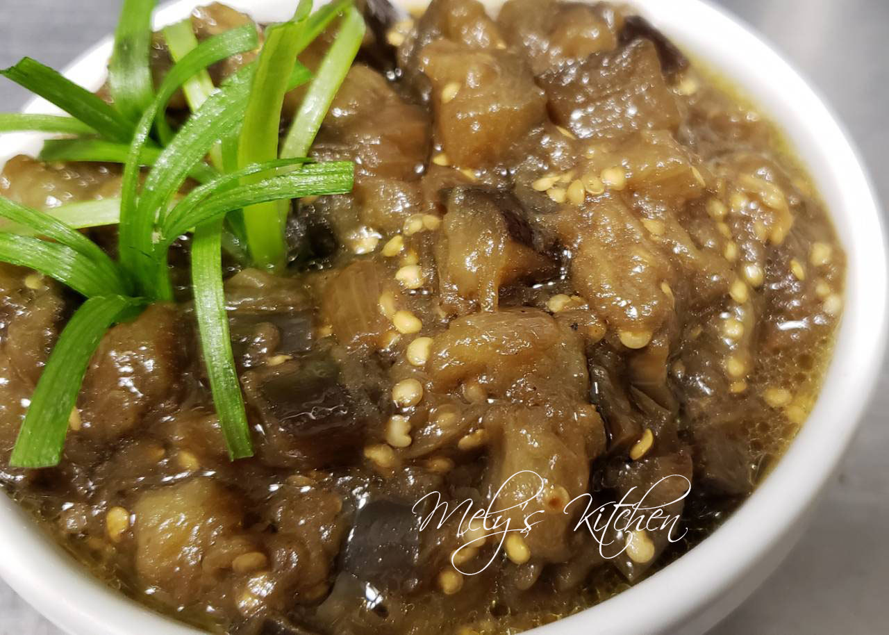 Mely's kitchen: Paano Magluto Ng Ginisang Talong