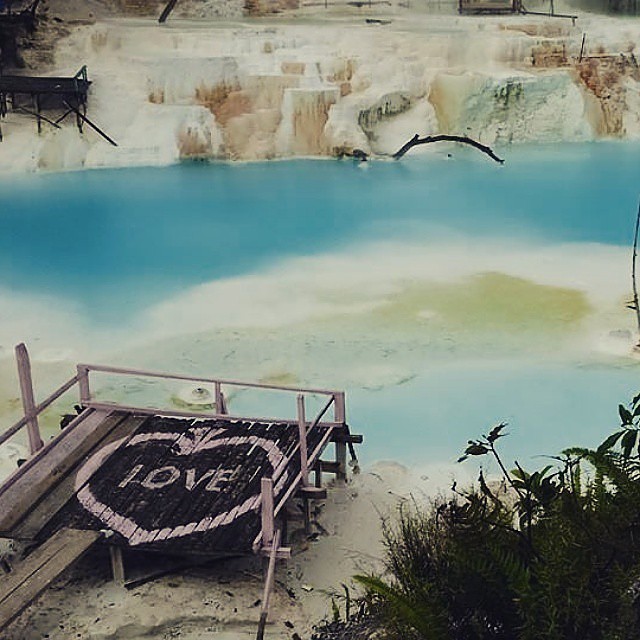 Pesona Wisata Kawah Putih Tinggi Raja Simalungun Sumatera Utara ...