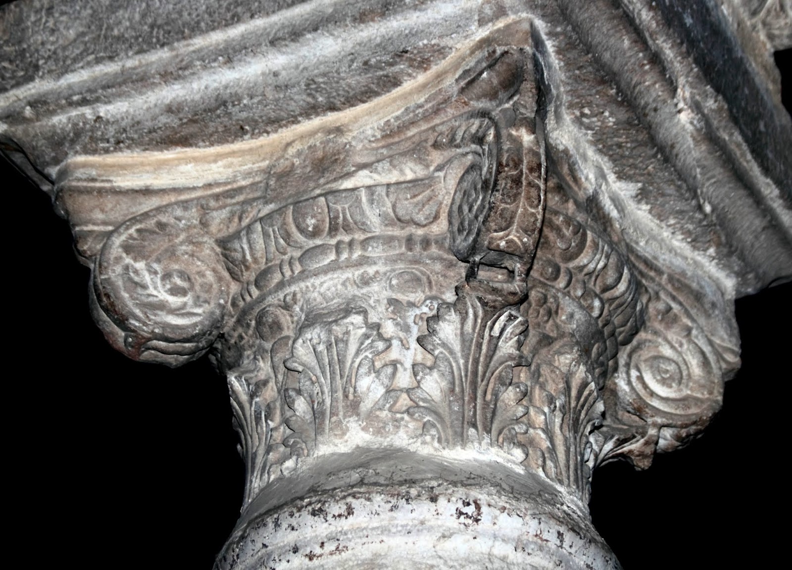 LAS PARIDAS DE MARCELO DEL CAMPO: Capiteles de la Mezquita Aljama de ...