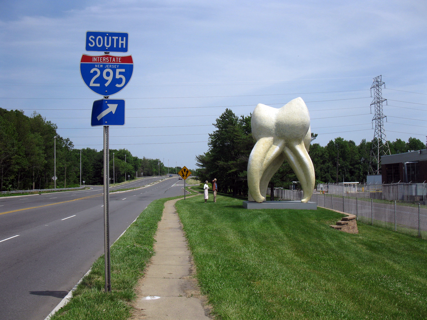 Eccentric Roadside: Molar expedition: The giant tooth of Trenton, New ...