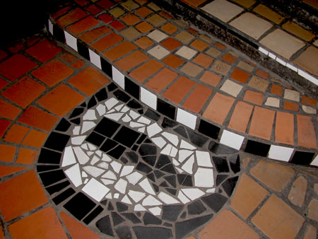 Letters from the Clutter Palace: KunstHausWien: Hundertwasser (An ...