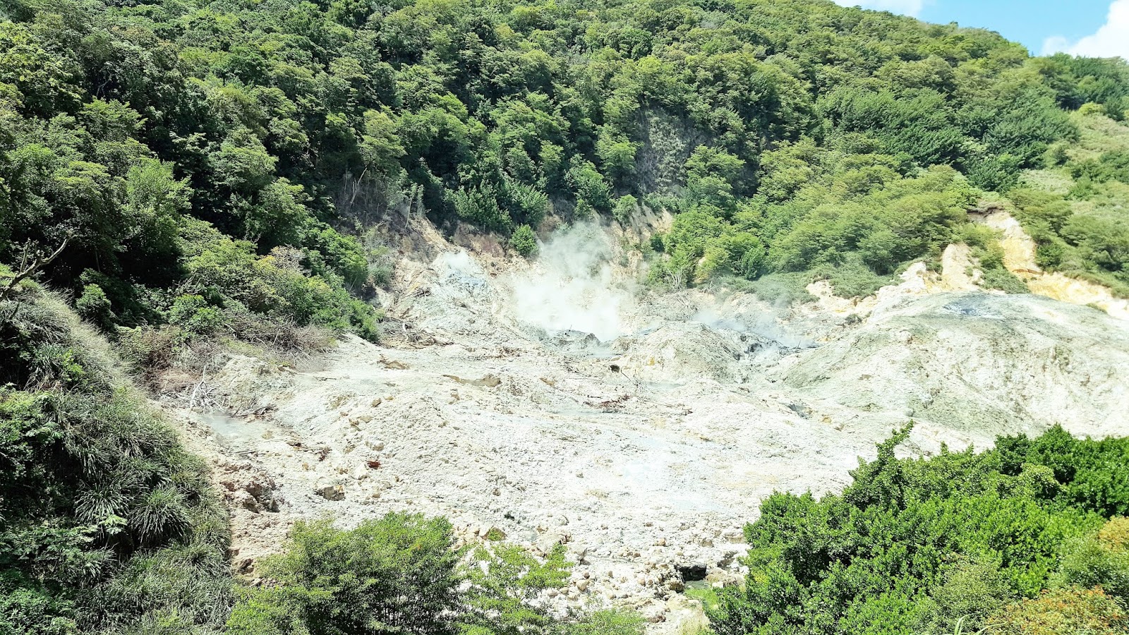 Island Breezes: Beautiful St. Lucia! Part 2: A Walk-Through Volcano; a ...