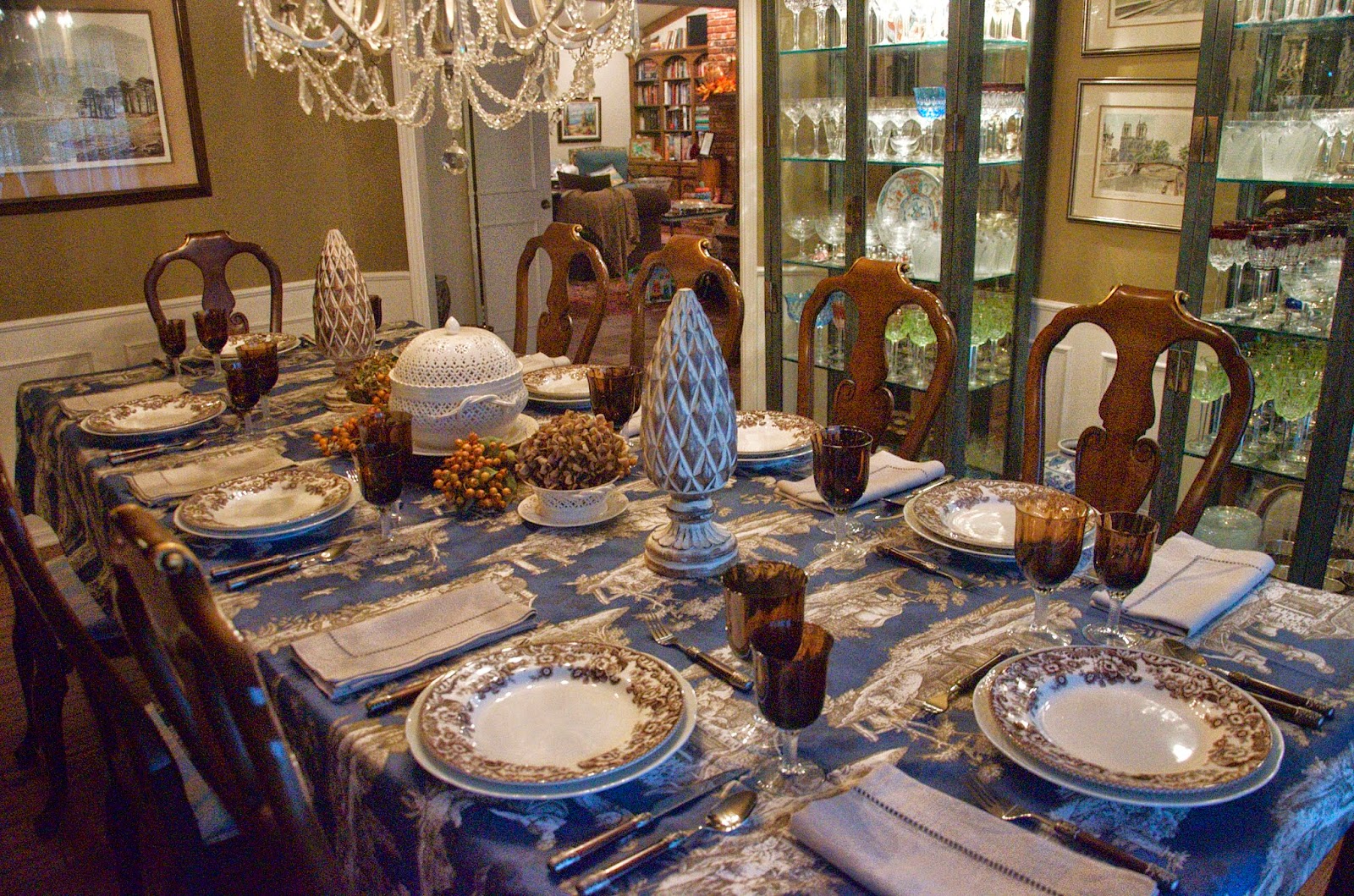 Happy Merry Thanksmas - Entertaining Women