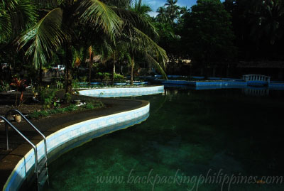 Backpacking Philippines: Malinawa Cool Spring in Cantilan, Surigao del Sur