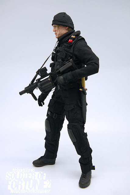 toyhaven: Expendables Gunner Jensen (Dolph Lungren) 12" Figure - Art ...
