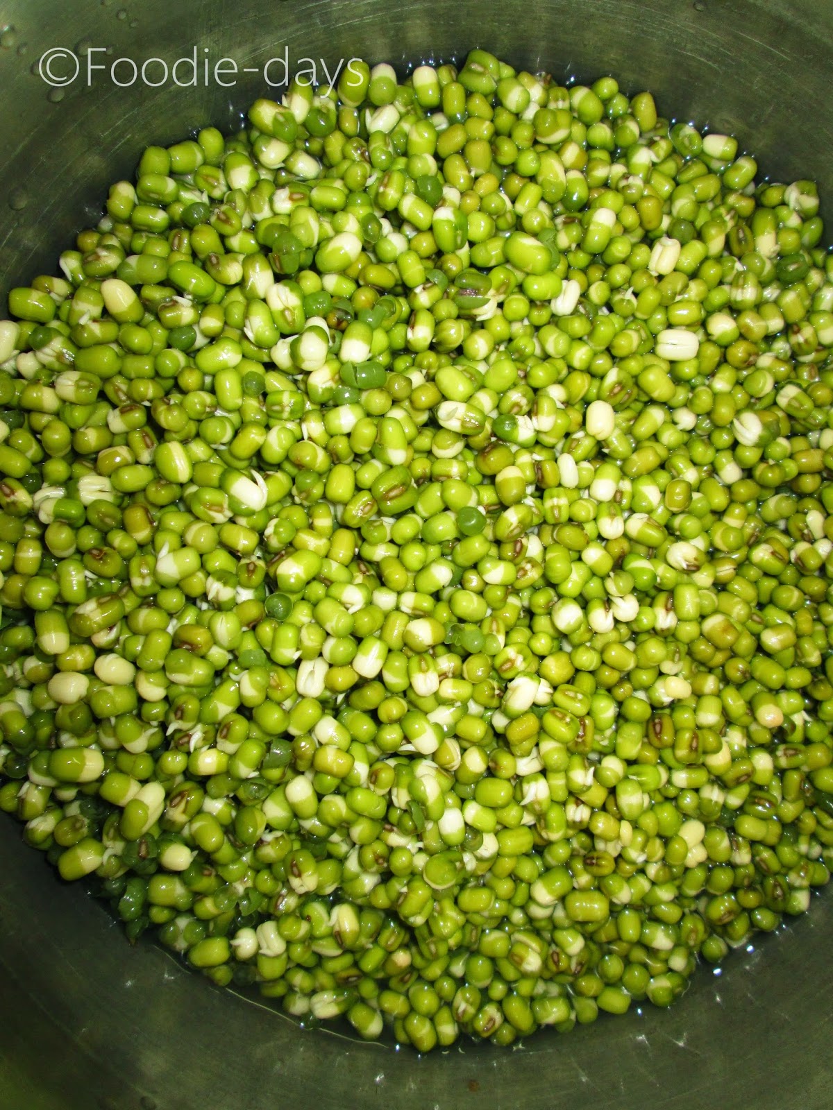 Green gram stir fry Recipe | Cheru payar thoran