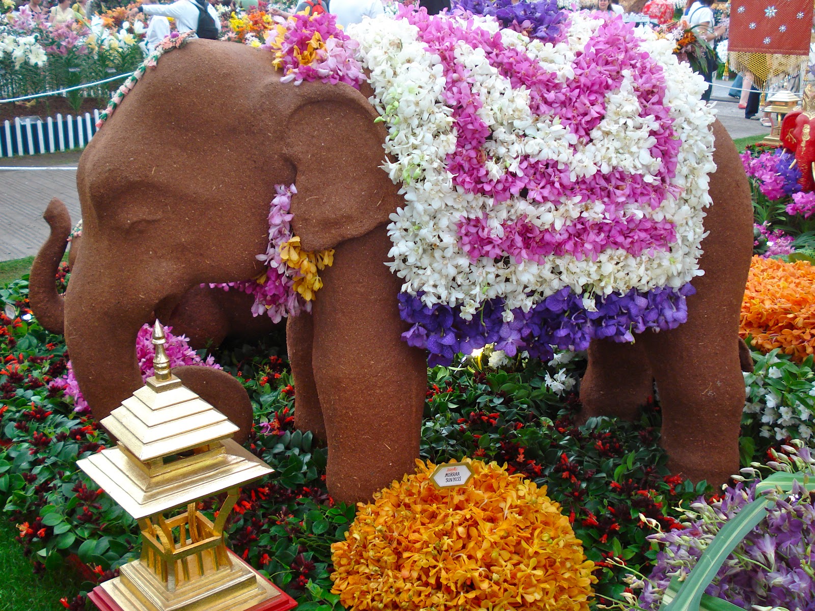 Alexandra D. Foster Destinations Perfected: London, England - RHS ...