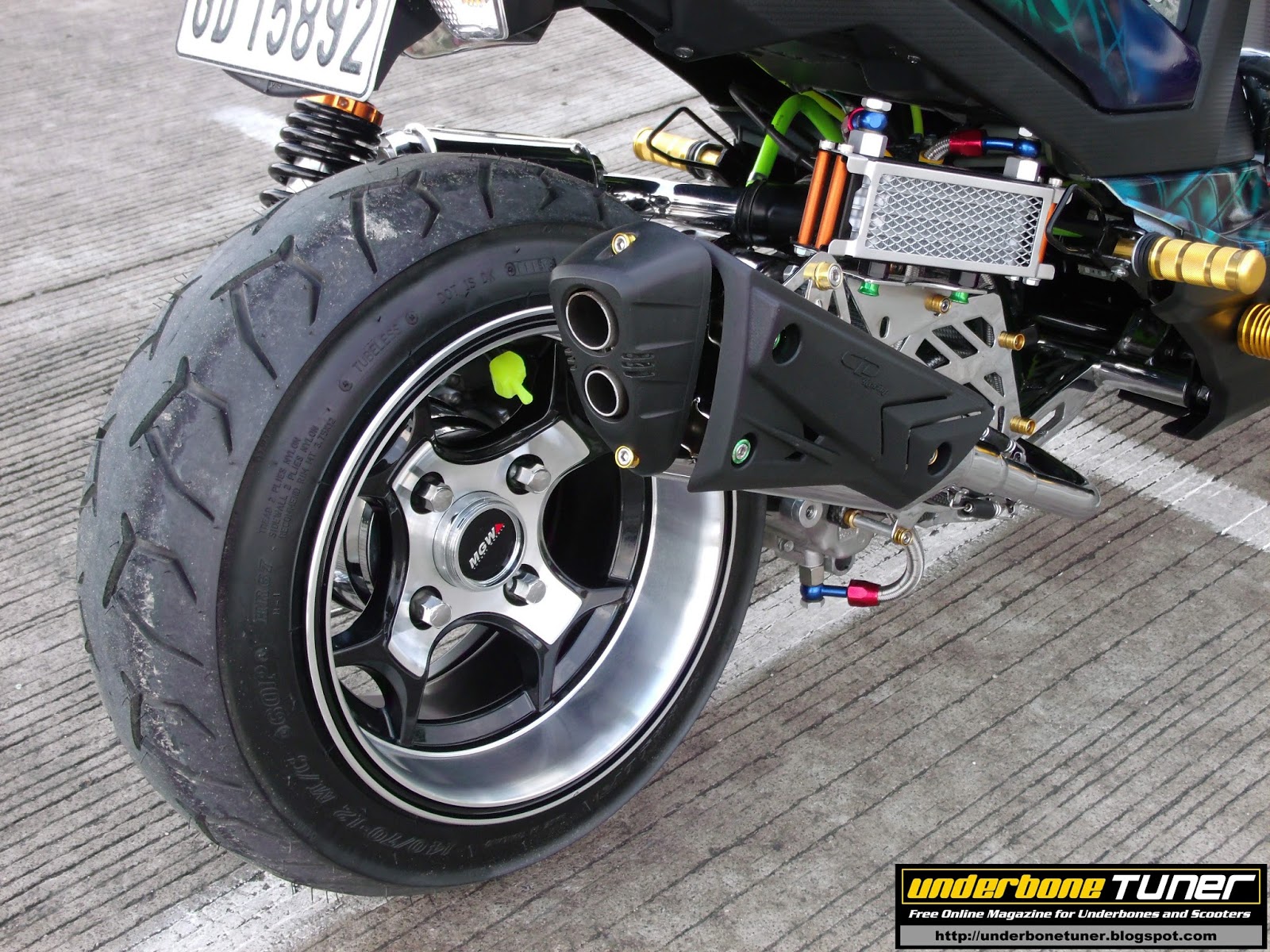 underbone tuner: Venom wide tire Honda Zoomer from Minglanilla Cebu