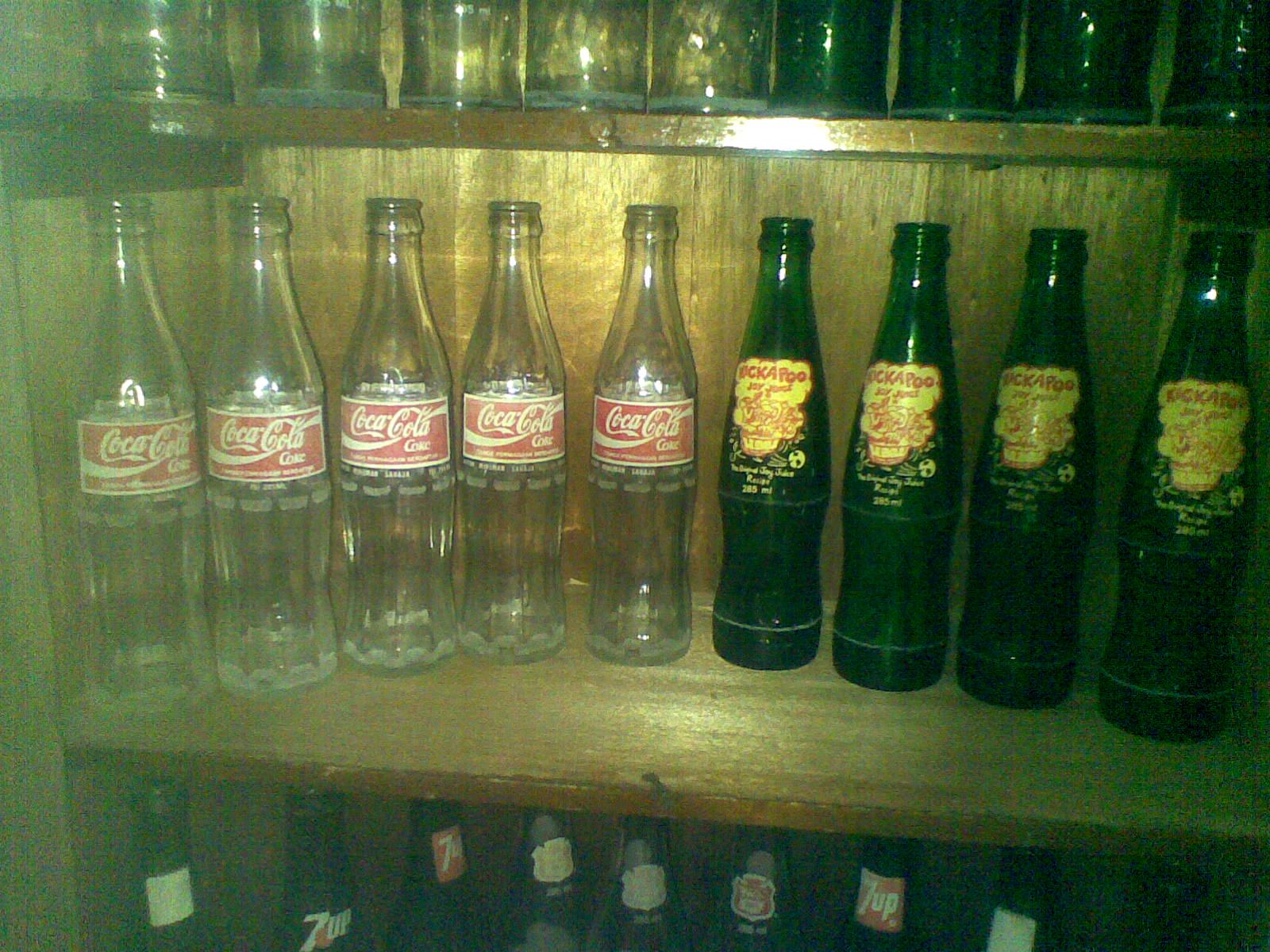 tangankarat: BOTOL SPRITE ,COCA - COLA , PEPSI ,7UP, F&N