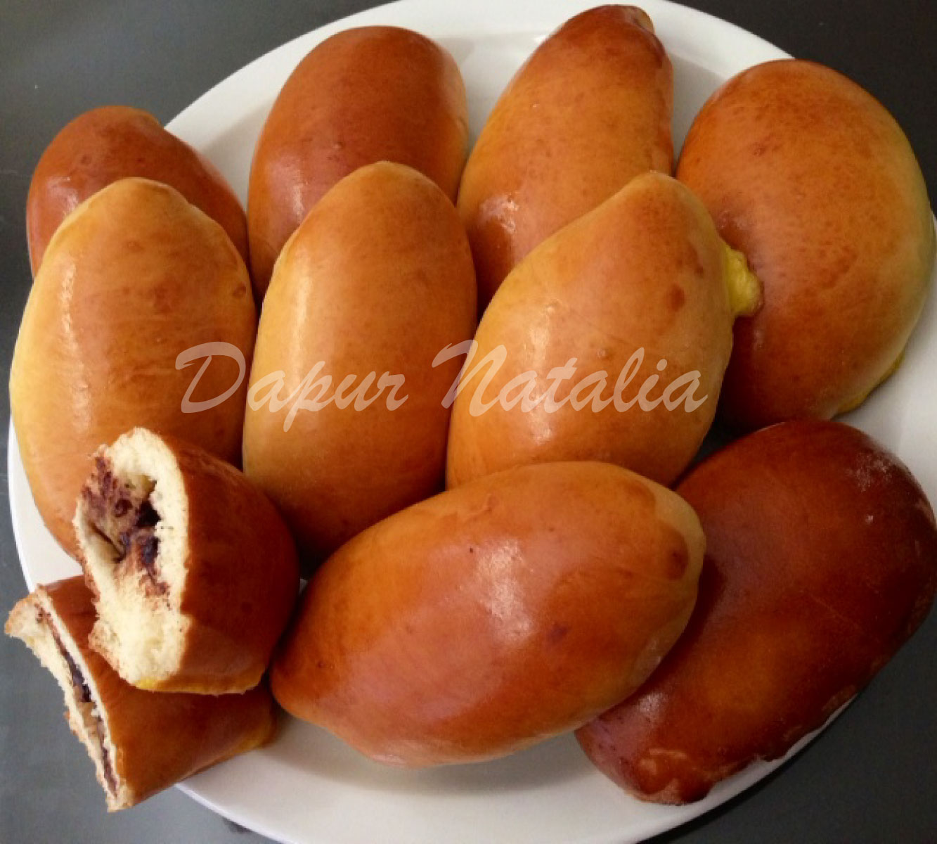 Dapur natalia: Roti manis isi Coklat