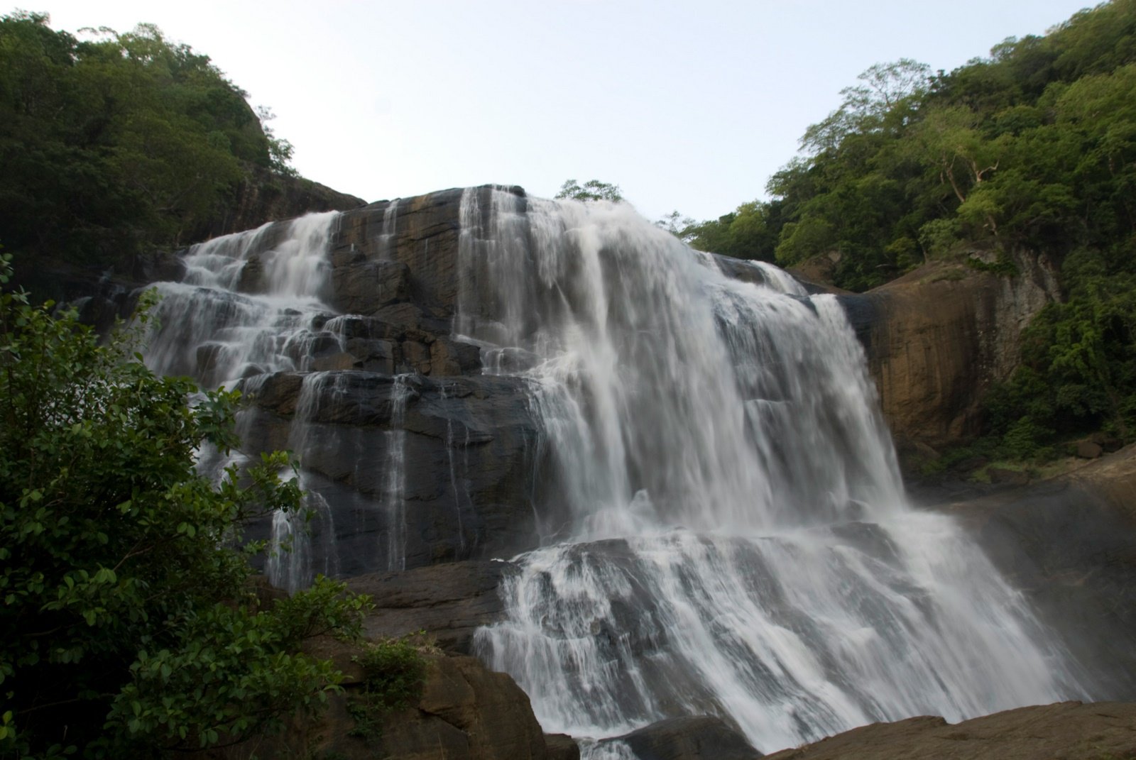 Lanka Travel Guide: Bomburu Ella.....Bomburuella waterfalls in Sri Lanka...