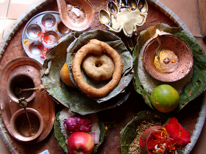 Leaf Plate | Plate made of Leaves in Nepal (Tapari, Duna, Bota)