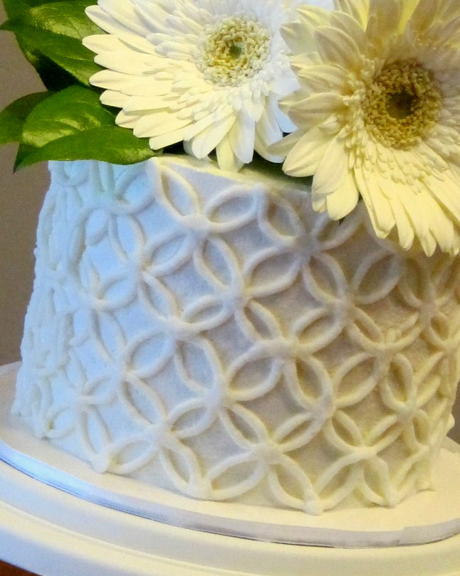 Custom Cakes By Stef: Diamond Pattern Cake