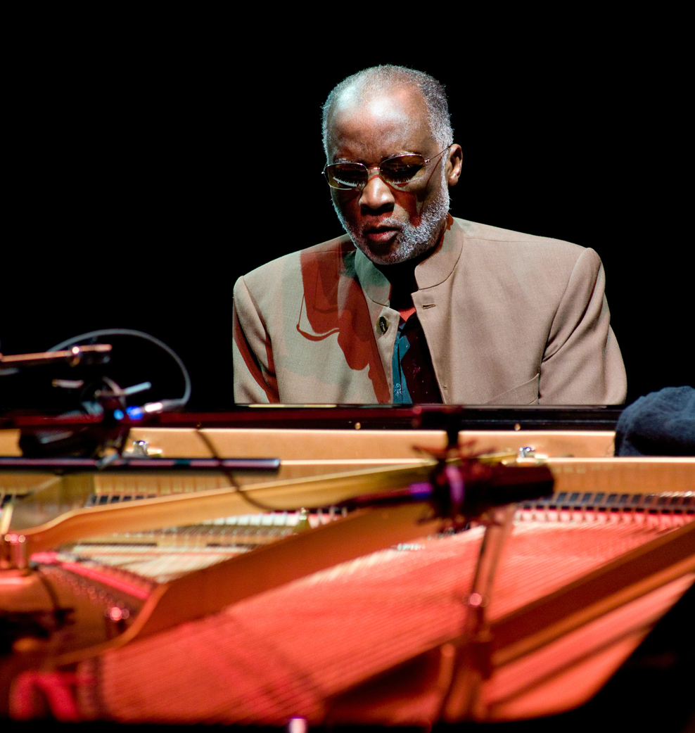 St. Louis Jazz Notes: Jazz this week: Mark Guiliana Quartet, Mwata ...