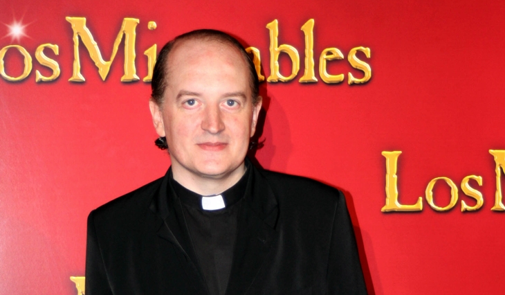 Classify the most (current) famous Spanish priest, Padre Apeles