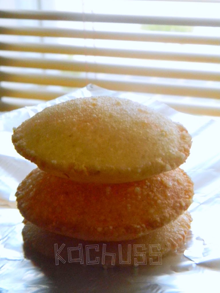 Kachuss Delights: Neipathal/Neipathiri (Rice Puri? :)