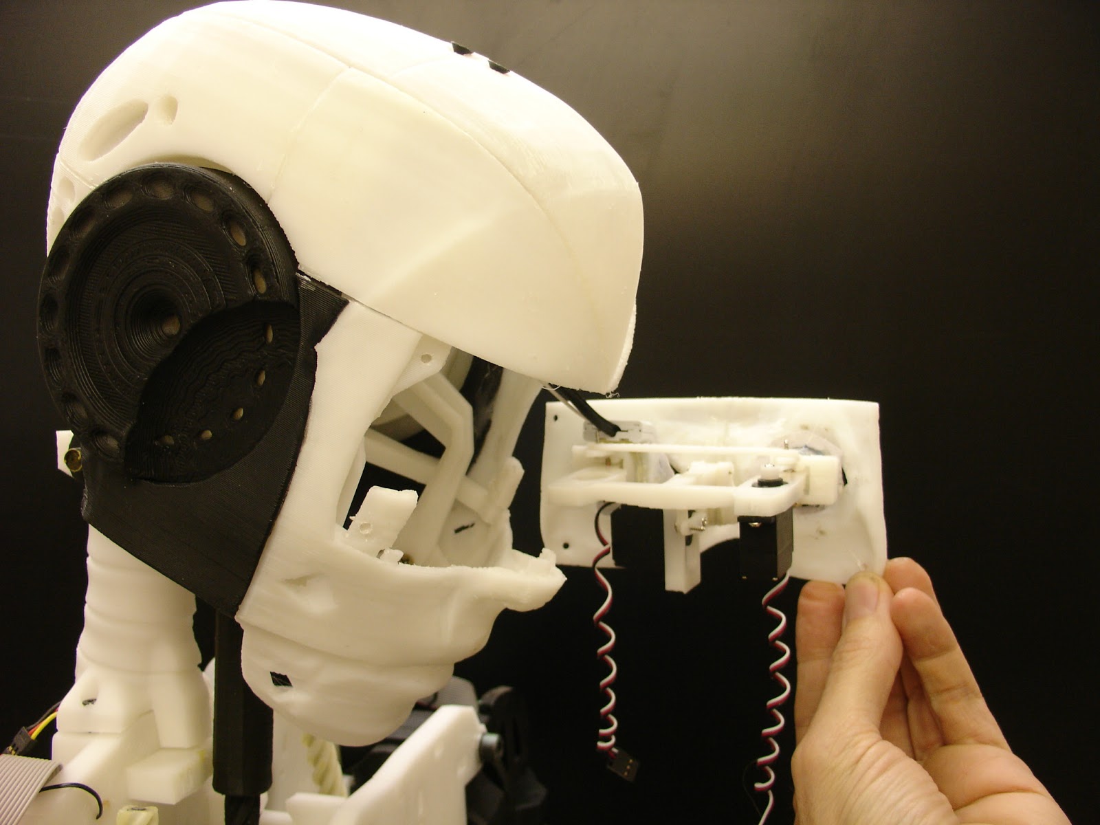 InMoov: Eye Mechanism