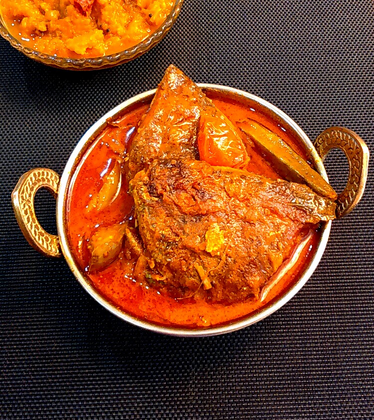 sarguna's fantabulous kitchen: Vizag Fish Curry