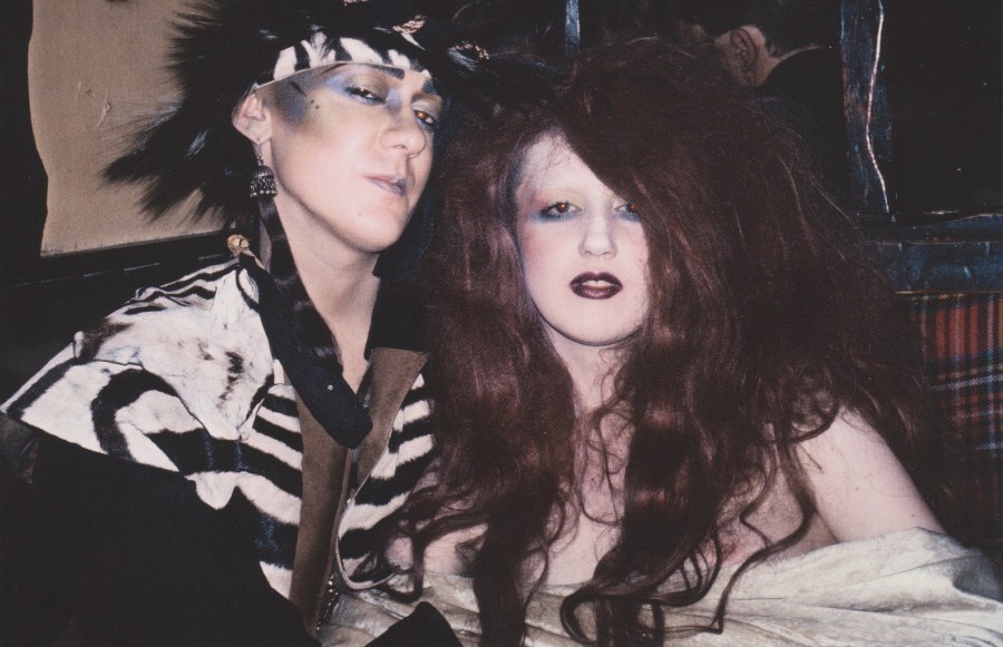 70 Candid and Amazing Photographs That Capture London’s Youth Culture ...