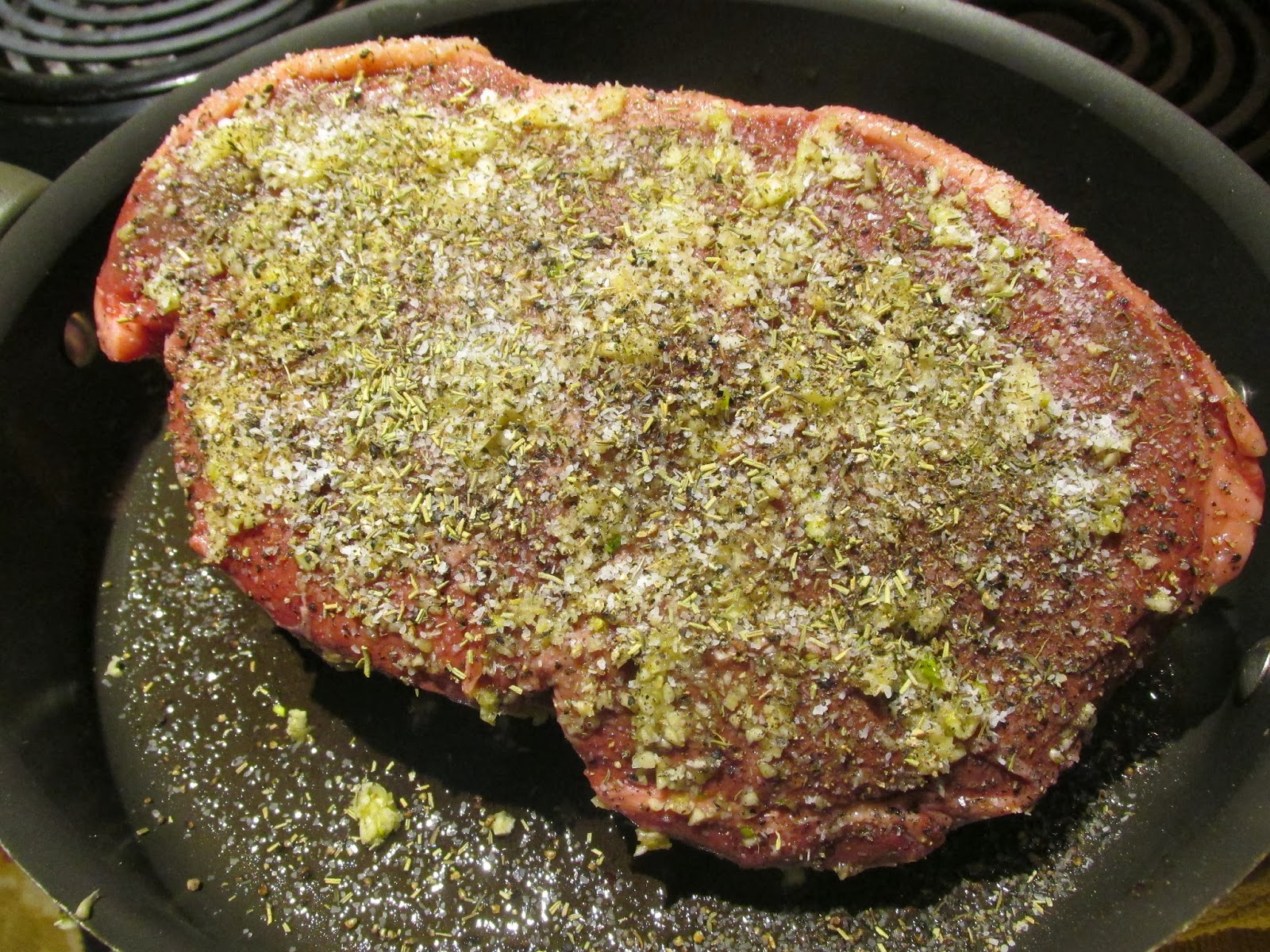 Gremlin Food Mom: Roasted Beef... Sunday Dinner Style!!