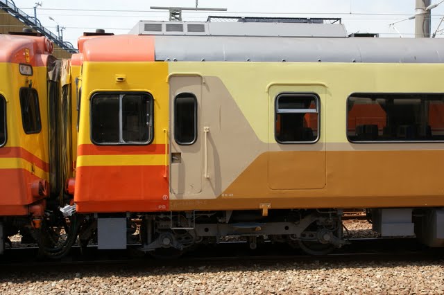 Blair's 鐵道攝影: EMU300型電聯車 / TRA EMU300 Type Electric Multiple Unit