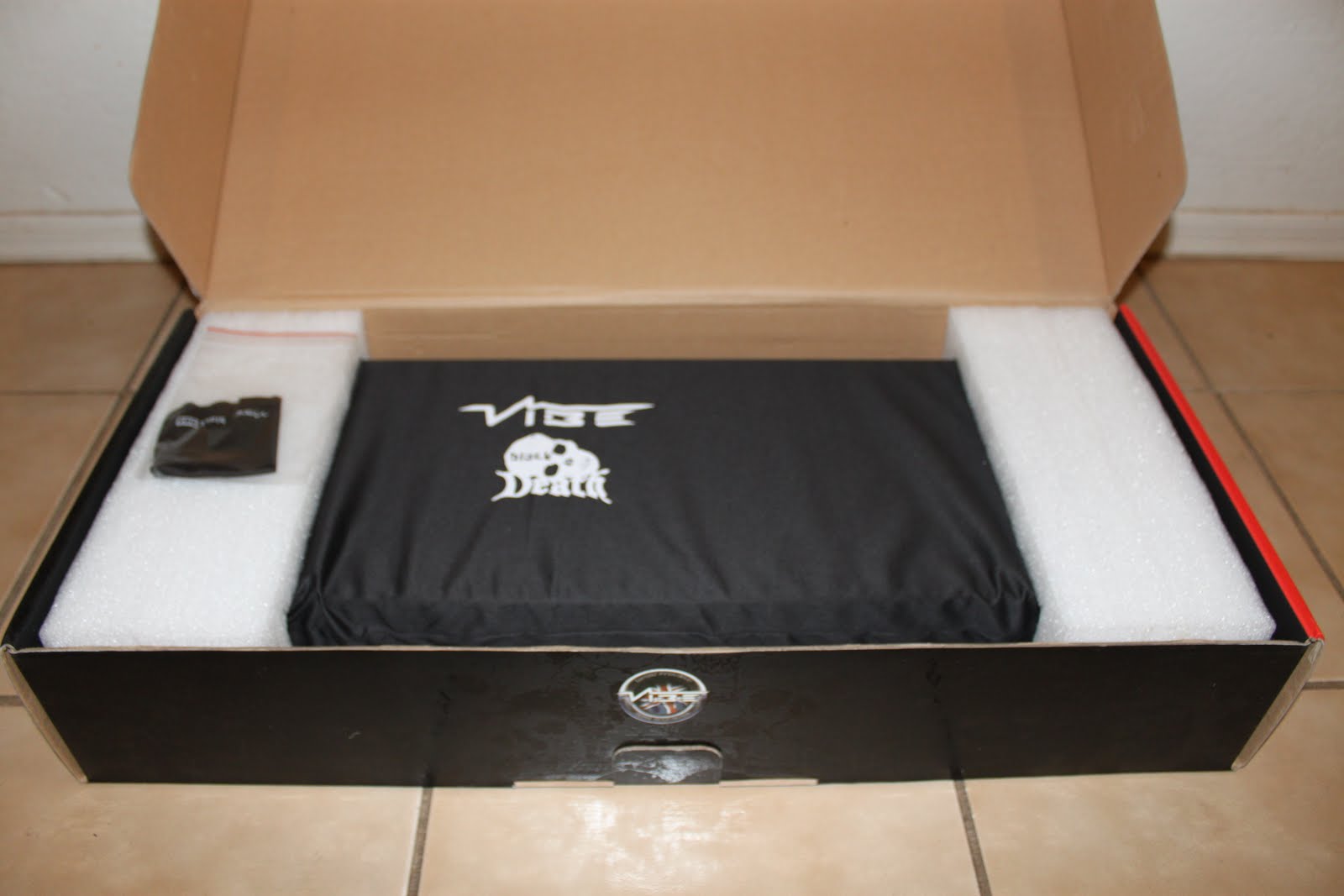 Stereowise Plus: The New Old School- Vibe Audio BlackDeath Bass 1 ...