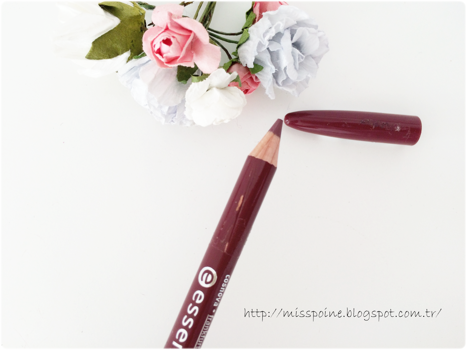 Miss.Poine: ESSENCE DUDAK KALEMİ / 05 SOFT BERRY