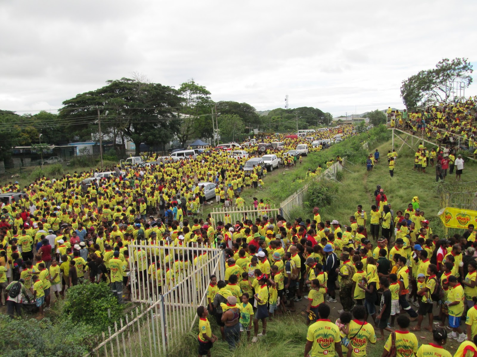 Crowds prepared for TRUKAI FUN RUN