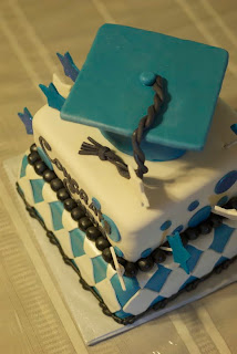 Country Cupboard Cakes: Blue & White Graduation Cake
