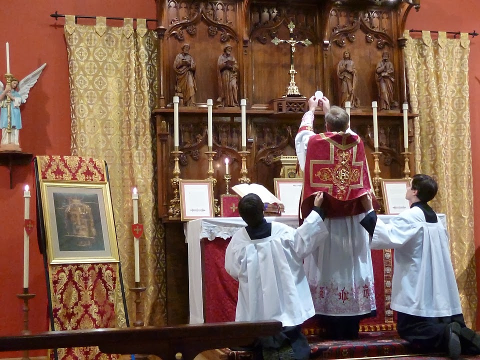 Offerimus Tibi Domine: The Holy Face of Jesus