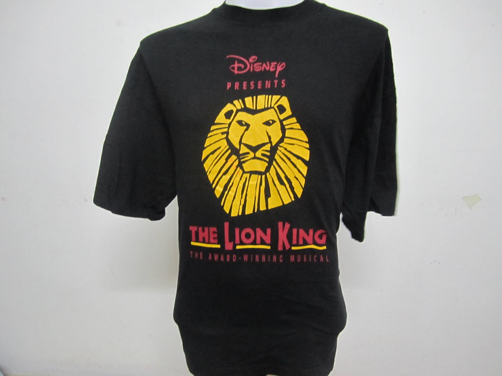 BundleWalla: Disney Lion King Tee SOLD