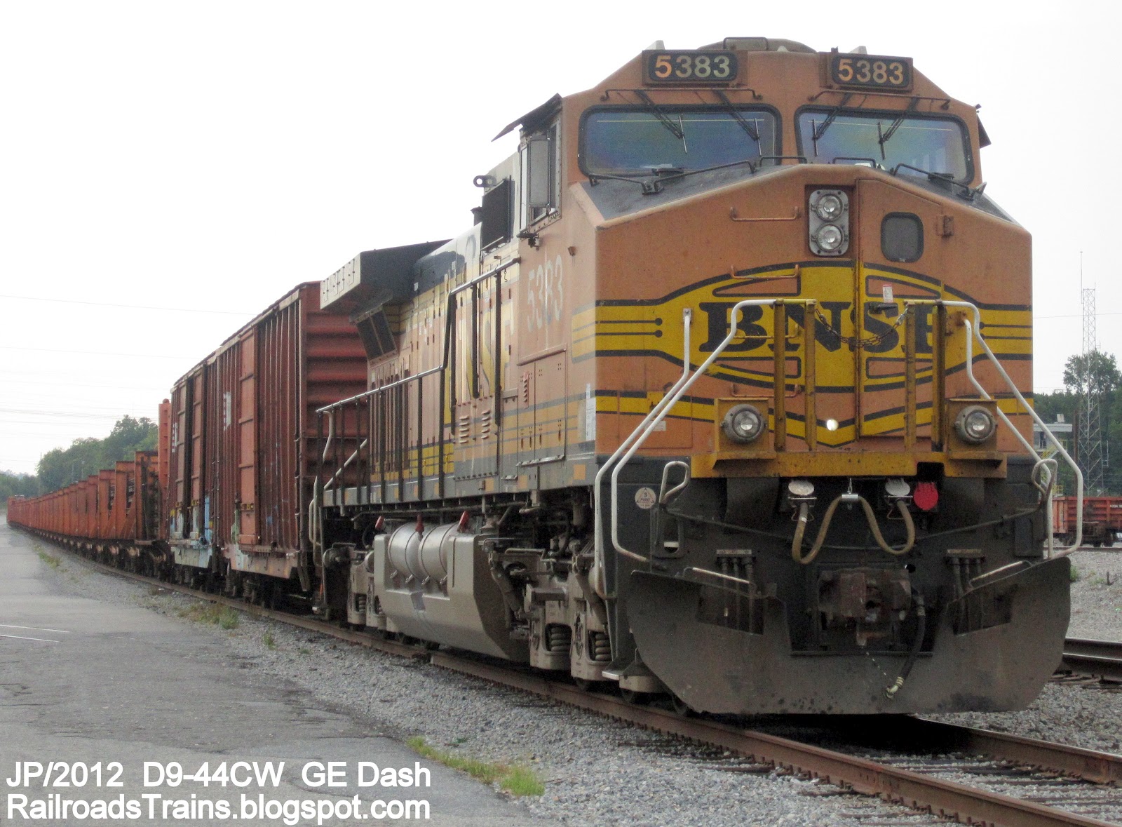 RAILROAD Freight Train Locomotive Engine EMD GE Boxcar BNSF,CSX,FEC ...