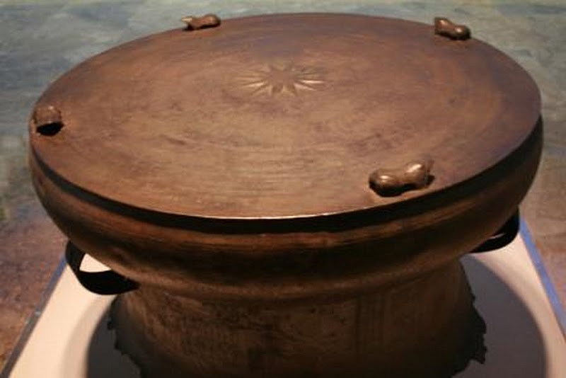 EKOGEO: PERUNGGU : LOGAM CAMPURAN YANG DIKENAL SEJAK ZAMAN PERUNGGU