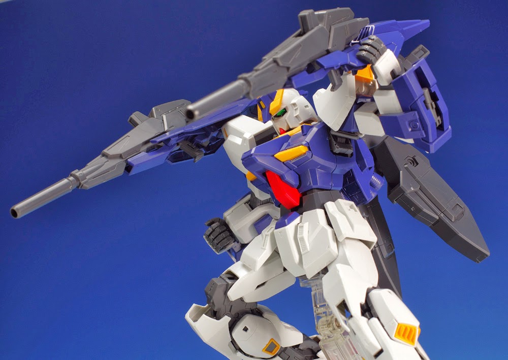 GUNDAM GUY: MG 1/100 Build Gundam MK-II - Review by Schizophonic9