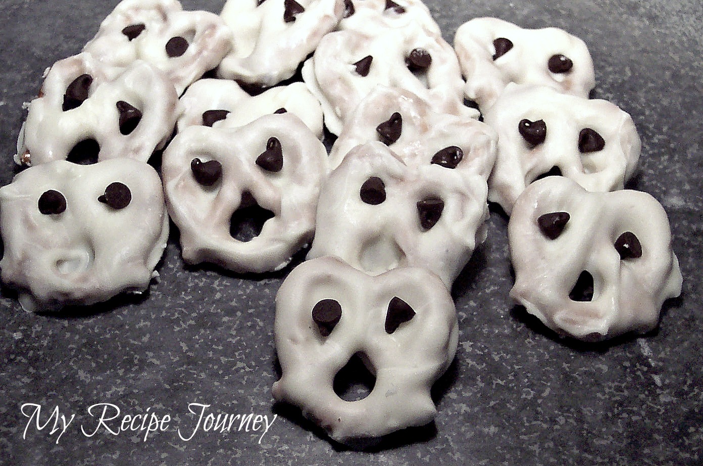 My Recipe Journey: Pretzel Ghosts!