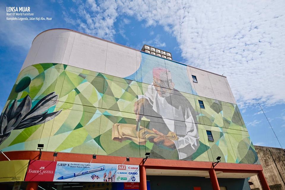 LENSA MUAR | MURAL CANTIK DI MUAR