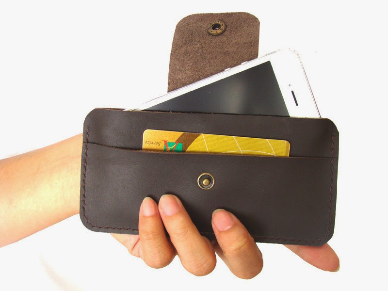 Это интересно: Кожаный чехол для телефона и карт