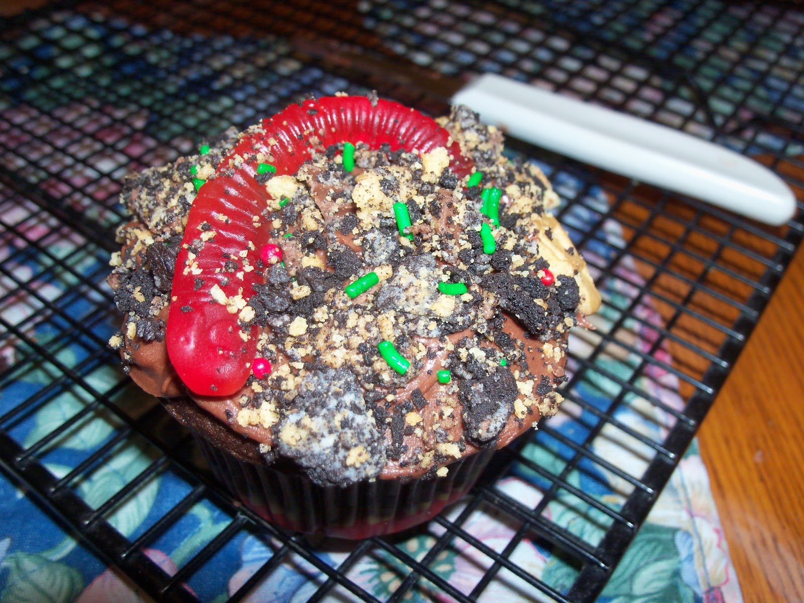 Storytimes and More: Compost Pile Cupcakes