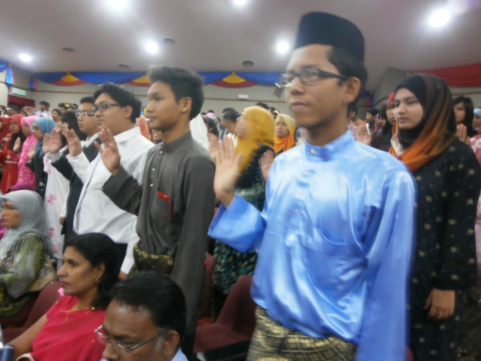 SMK BUKIT SENTOSA: Majlis Mini Konvokesyen SMKBS 2012- Vol.2