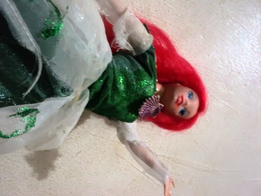 Knocked-off!: Bootleg Toy Review : Bootleg Elsa 12" doll