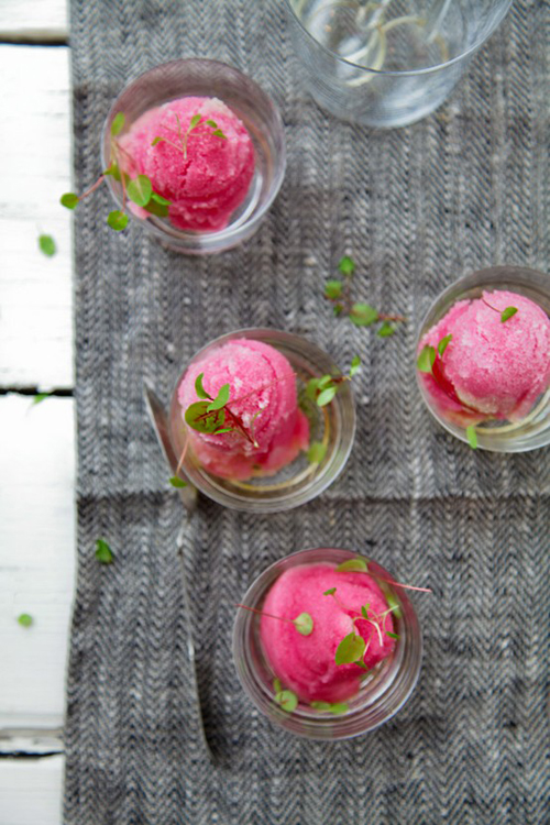 the blue house: ZING! POW!