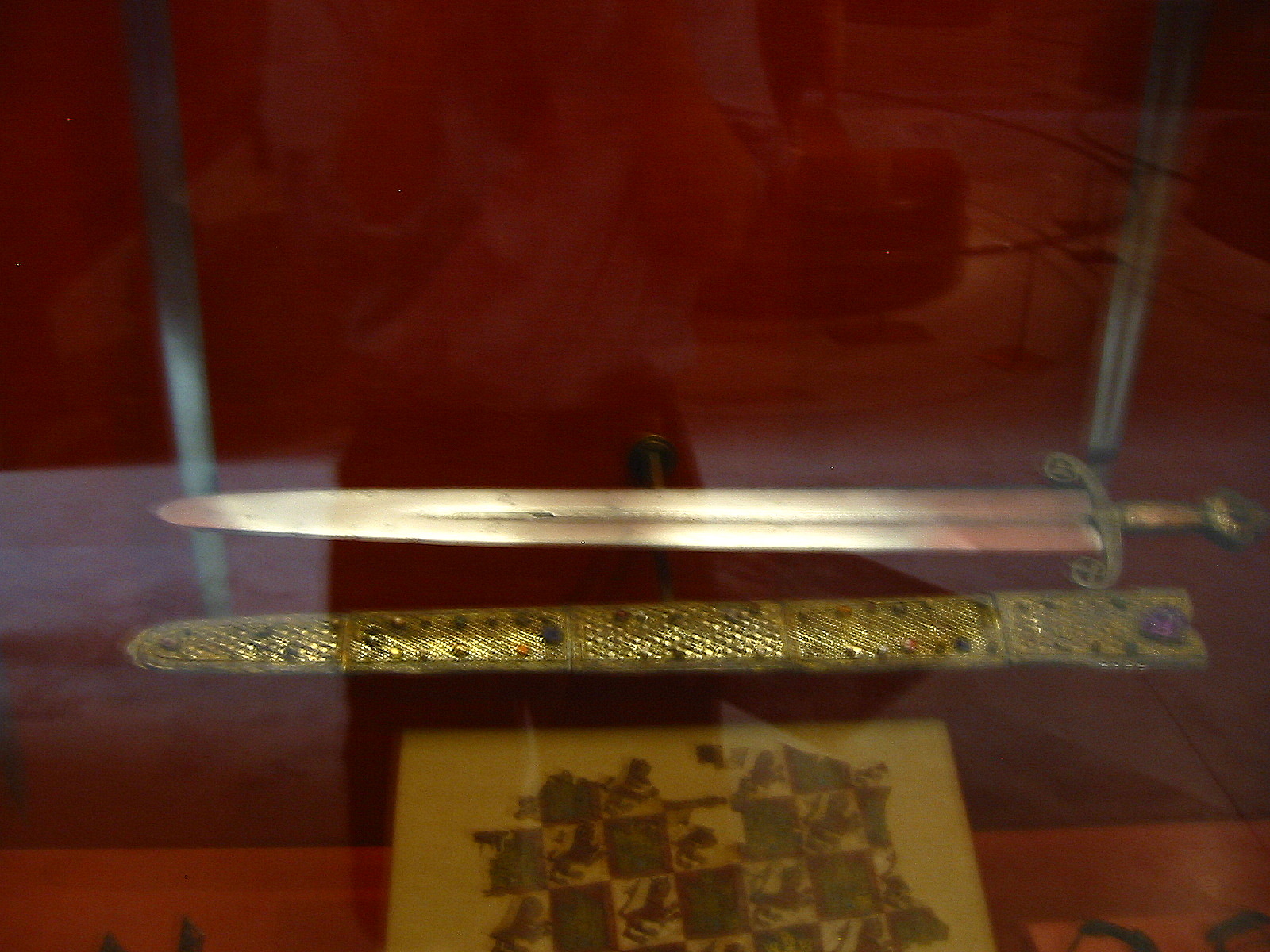 TOP FIVE THINGS IN WORLD: TOP 5 LEGENDARY SWORDS