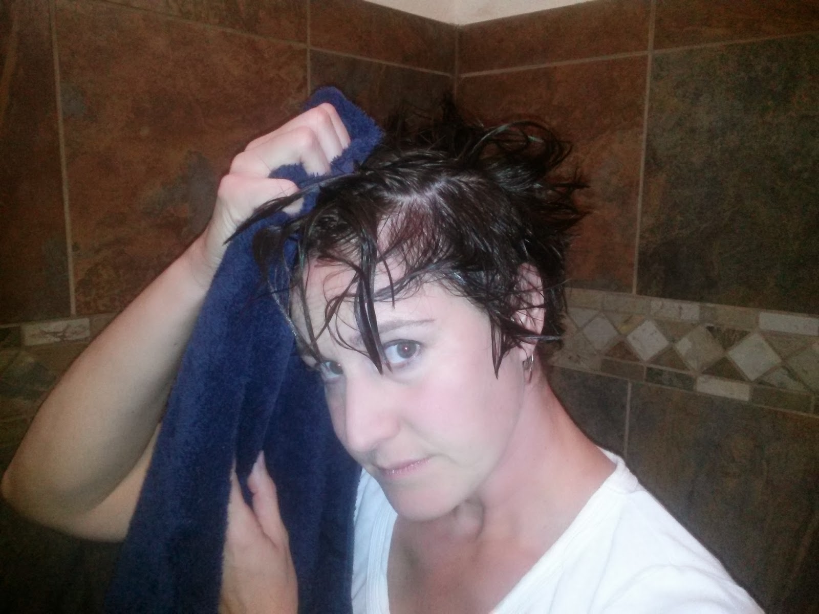 Muffins vs. Muffintop: How to shampoo your hair.